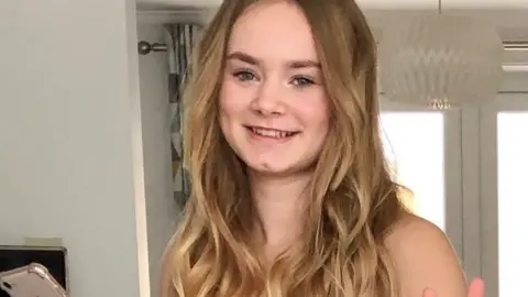 Southampton boat crash: Tributes paid to Emily Lewis, 15