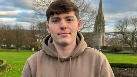 Airports told to stop failing disabled passengers