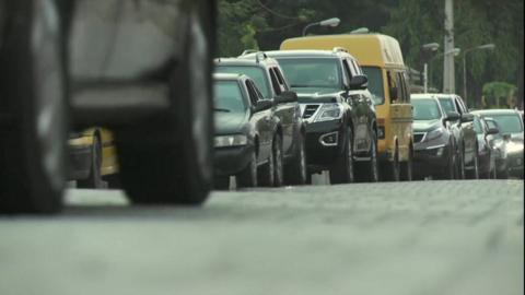 Nigeria unions pressing ahead with strike despite court ruling - BBC News