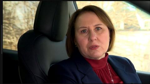 Elon Musk donates almost $2bn of Tesla shares to charity - BBC News