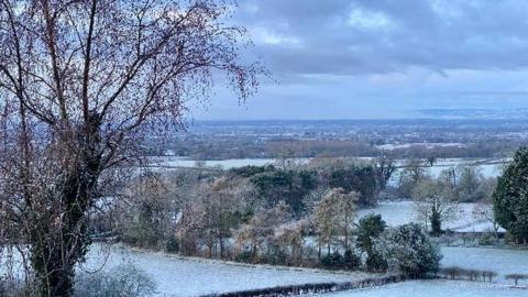 Liverpool winter weather produces stunning city views - BBC News