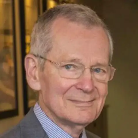 Prof Chris Redman: Tributes paid to pioneering obstetrics doctor