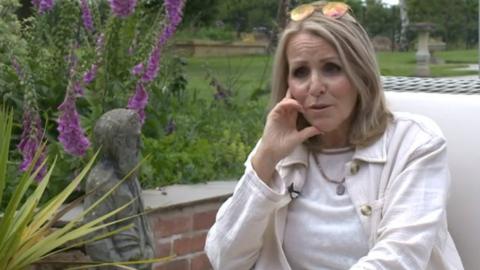 Nottingham maternity crisis: What are families calling for? - BBC News