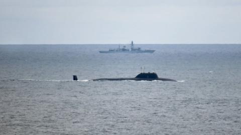 Royal Navy tracks two Russian submarines in North Sea - BBC News