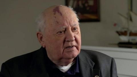 Mikhail Gorbachev: Remembering a warm-hearted and generous man - BBC News