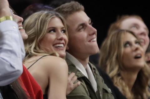 Tennis star Bouchard honours Super Bowl blind date bet - BBC News