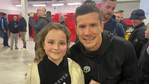 Nathan Heaney: Boxer thanks young fan for beautiful message
