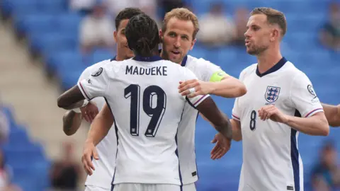 Zoo in Birmingham announces death of three capybaras