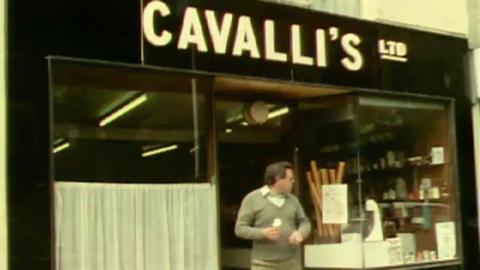 Why cafe culture has rich Italian flavour in Wales - BBC News