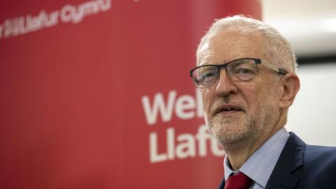 Anti-Semitism row: Jeremy Corbyn concerned evidence 'ignored' - BBC News