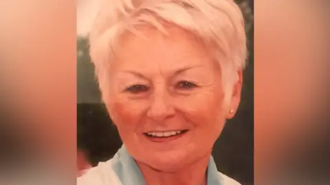 Benfleet deaths: Police criticised over mum-in-law killer