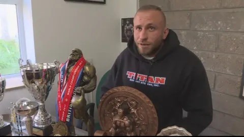 Top Scottish powerlifter defies odds to break records