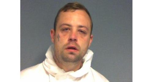 Mark Sinclair trial: Man jailed for stabbing girlfriend to death - BBC News