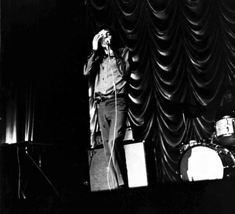 'All I can hear is a cacophony of screaming girls' - photographing the ...