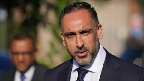 Met Police cuts ties with adviser Attiq Malik after chant video emerges