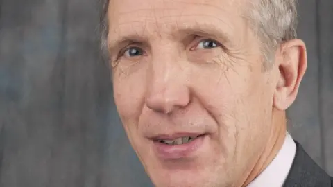 Graeme Perks: Surgeon attempted murder trial jury discharged