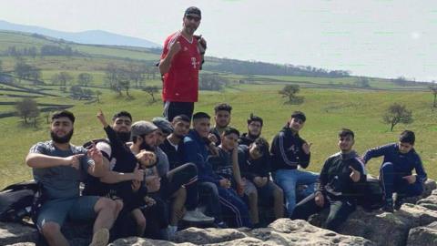 Bradford riots 2001: What has changed 20 years on? - BBC News