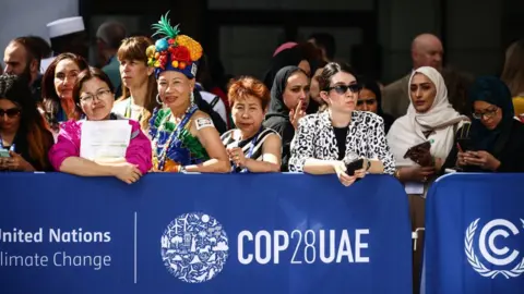 COP28: UN climate talks go big on ending fossil fuels