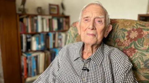 Worcester veteran of 1944 landings 'didn't think about history'