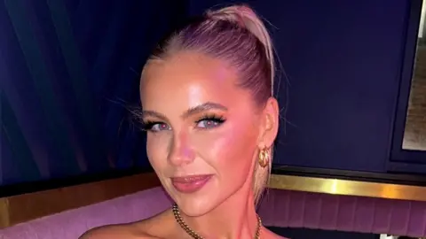 TikTok creator's warning over sunbed tanning videos