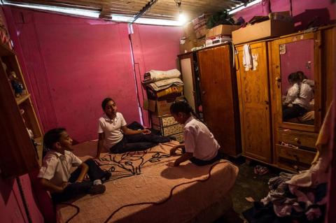 Documenting life in Latin America - BBC News