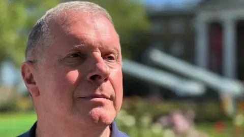 LGBT veterans want military ban report immediately