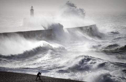 UK warned it is unprepared for climate chaos - BBC News