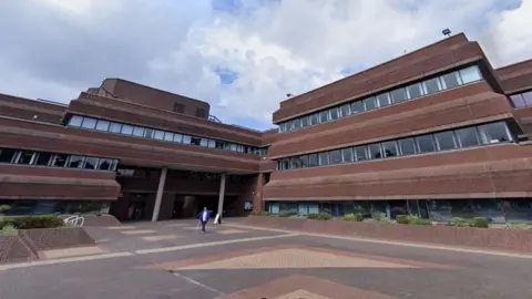 Wolverhampton City Council to spend nearly £10m on improving roads