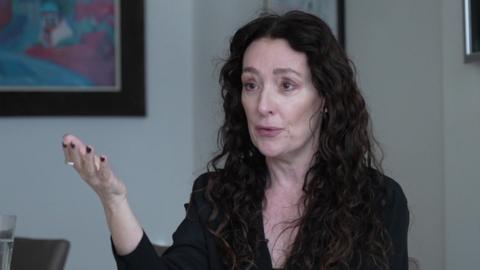 Leasehold flats: 'I wish I had never touched them' - BBC News