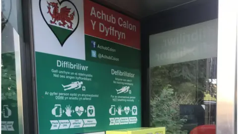 Conwy kiosks adopted for £1 to install defibrillators