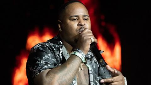 Drakeo the Ruler dies after stabbing at LA music festival - BBC News