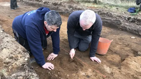 Dig at one of Scotland's largest hunter-gatherer site