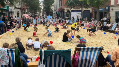 Popular town centre beach attraction returns to Rugby