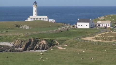 The glory of 24-hour power finally reaches Fair Isle - BBC News