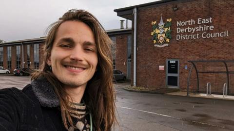 The Green Party politicians who oppose solar farms - BBC News