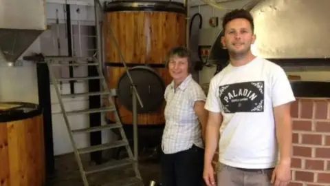 The Paul Pry pub: Funds raised after death of Worcester landlord
