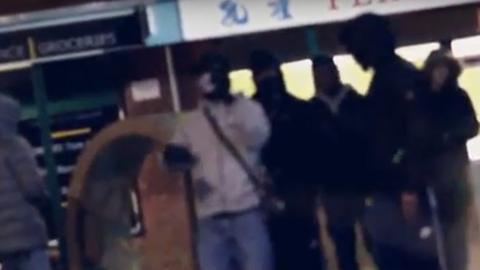 Drugs raids in Kettering target county lines 'lieutenants' - BBC News