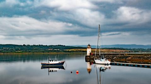 Scotland hit by second earthquake in a week with Highland tremor - BBC News