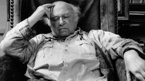Swansea: Jewish refugee's art to be displayed in village