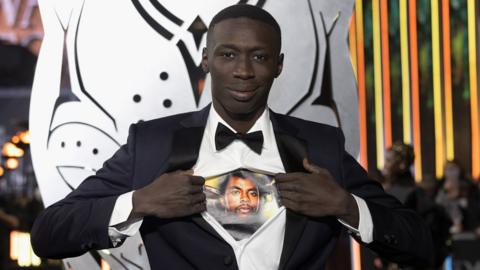 Black Panther: Wakanda Forever stars sparkle at European premiere - BBC ...