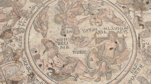'Rare' Roman mosaic found in Rastan, Syria - BBC News