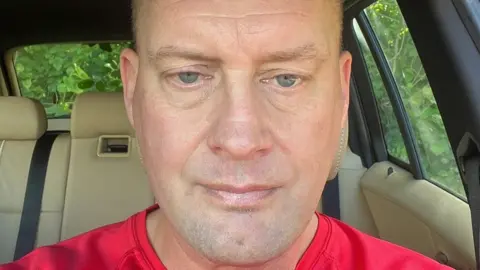 Male midwife Lee Wright 'fell in love' with his profession