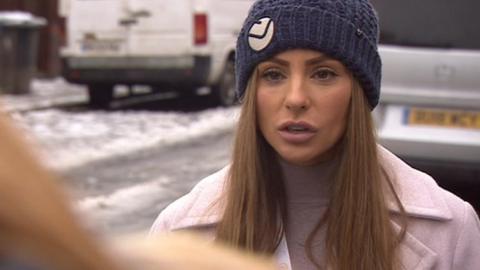 Leeds charity Zarach urges government to end child bed poverty - BBC News