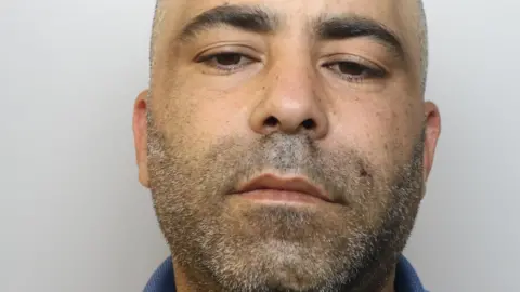 Manchester airport video shows lead-up to police kick incident