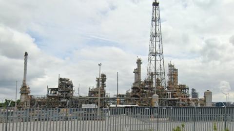 Humber: Consultation begins on carbon capture pipeline - BBC News