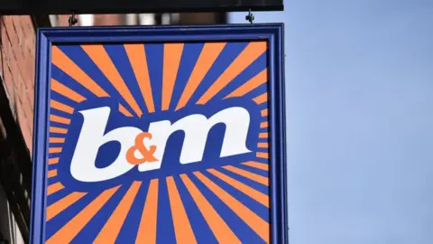 Cannock Linkway Retail Park B&M store creates 43 jobs