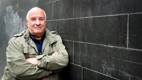 'The story of a weird world I was warned never to tell' - BBC News