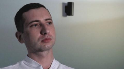 Ex-inmates reveal details of Russia prison rape scandal - BBC News