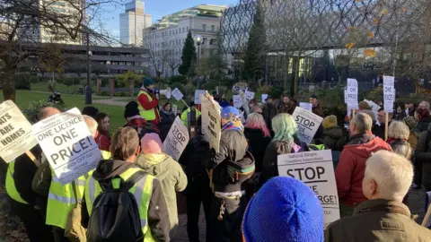 Boaters in Birmingham protest rise in licence fees