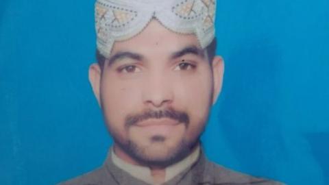 Pakistan Zainab murder: Imran Ali hanged for six-year-old's death - BBC ...